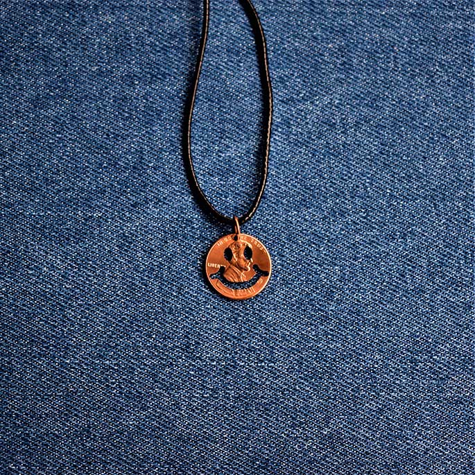 Smiley Face Pendant – ChaChingaLing